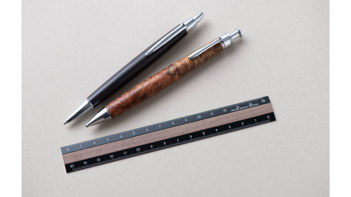 木軸ペン火付け役You Tuberしーさーによる図鑑 - mojiru【もじをもじる】