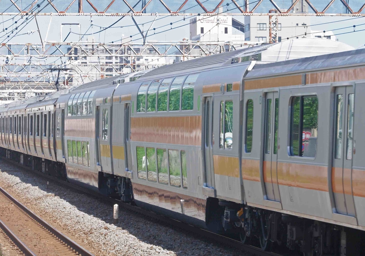 8月31日撮影 東海道線 平塚～大磯間 茅ヶ崎～平塚間 12連だと迫力あるね(^_-)-☆フル編成の【中央線快速 E233系0番台 グリーン車組み込み H57編成】の試運転と貨物列車を撮る ...