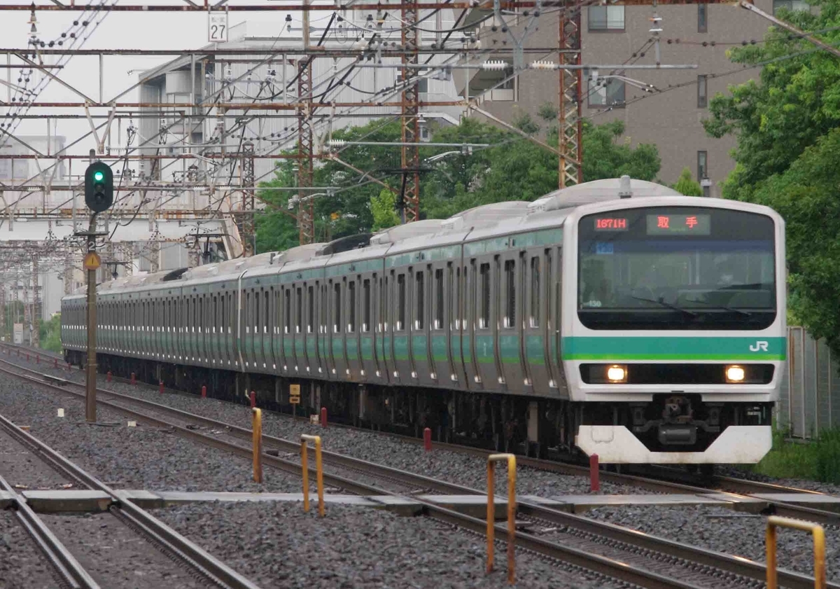 9月7日撮影 常磐線 北松戸駅 EF81牽引の【東京メトロ東西線直通用】E231系800番台の秋田車セ入場配給を撮る - 新・シリウスの線路際のロマンを求めて