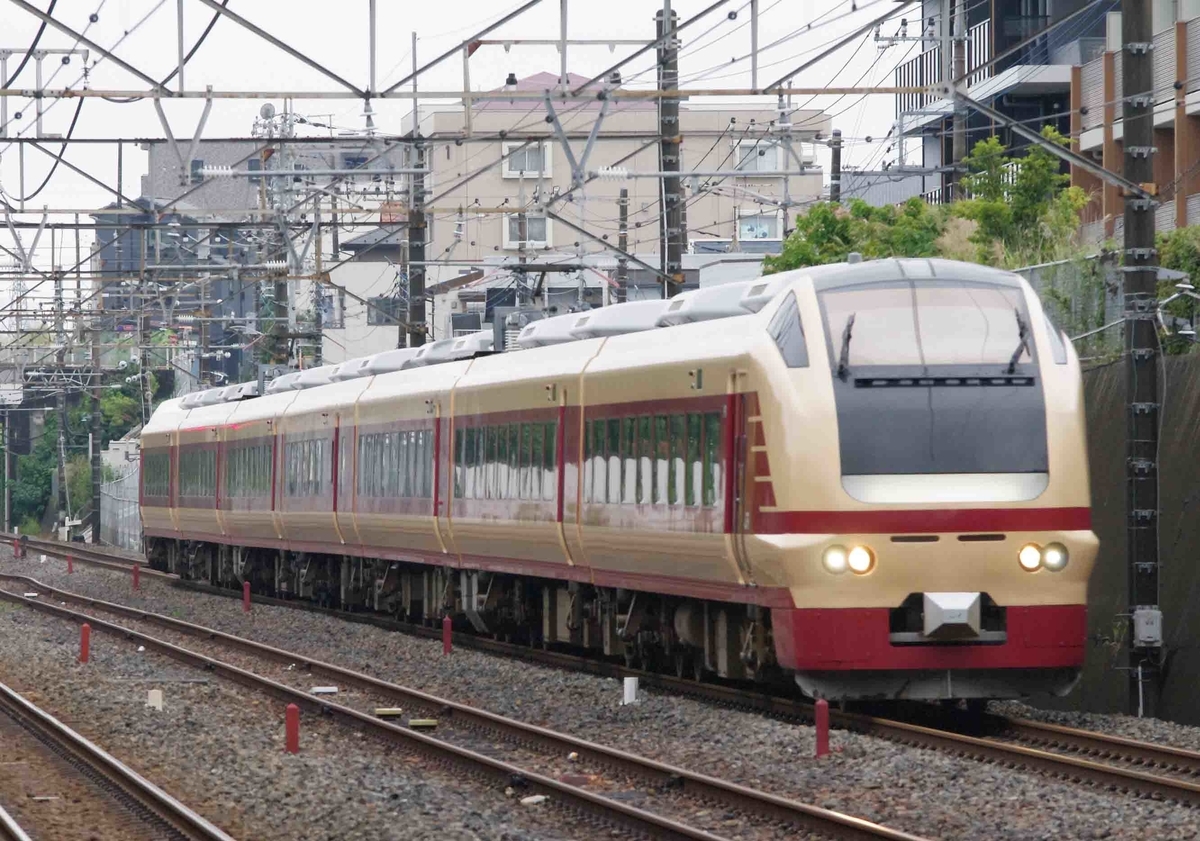 10月10日撮影 武蔵野線 東浦和駅 【E653系 国鉄特急色 K70編成の特急海浜公園コキア大宮号】と【E257系5500番台の特急 鎌倉号】 武蔵野線の臨時特急列車を撮る - 新・シリウス ...