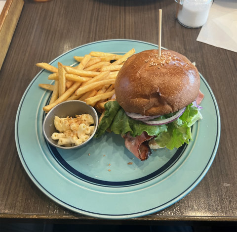 01 ZERO ONE CAFE SURF DINER（ゼロワンカフェサーフダイナー） 金井 - 気ままに外食三昧