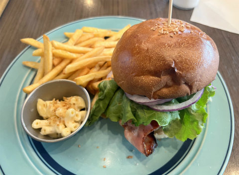 01 ZERO ONE CAFE SURF DINER（ゼロワンカフェサーフダイナー） 金井 - 気ままに外食三昧