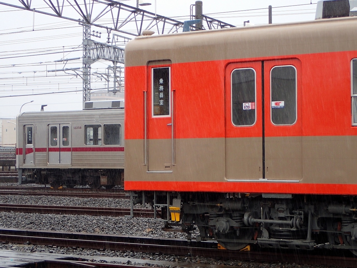 車両修繕のため入場中の東武鉄道8000系(8111F)見学＆撮影日帰りツアー - 東武鉄道趣味