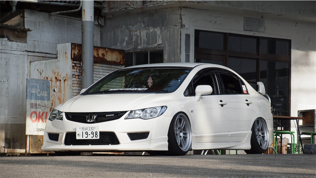 シビック FD2に10Jのホイールを前後にぶち込む その2 - 三度の飯より淫魔像