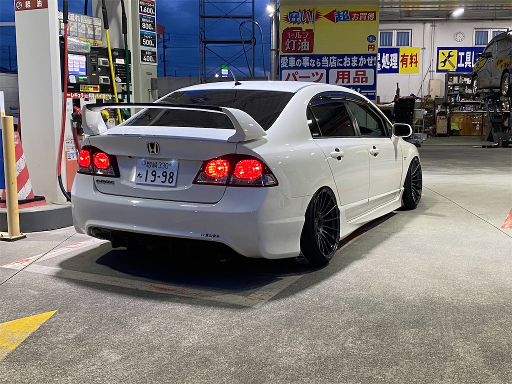 シビック FD2に10Jのホイールを前後にぶち込む その2 - 三度の飯より淫魔像