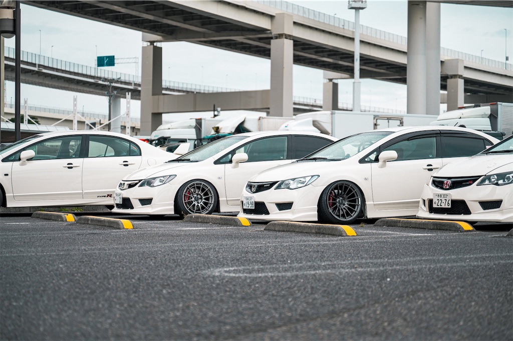 シビック FD2に10Jのホイールを前後にぶち込む その2 - カジュアル醤油瓶