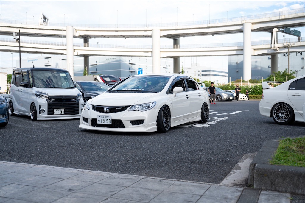 シビック FD2に10Jのホイールを前後にぶち込む その2 - 三度の飯より淫魔像