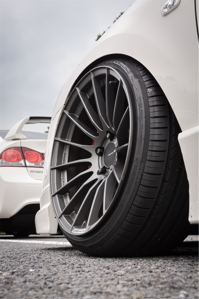 シビック FD2に10Jのホイールを前後にぶち込む その2 - 三度の飯より淫魔像