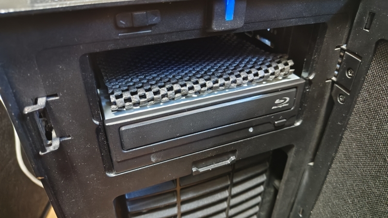 BDドライブを新調(HLDS BH14NS58)したけど残念だった話（追記2あり） - MUJIんblog