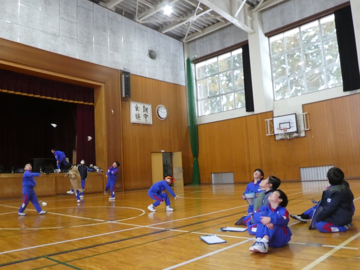 3年生がクラブ見学 - 「笑顔いっぱいむろこっ子」勝山市立村岡小学校ブログ