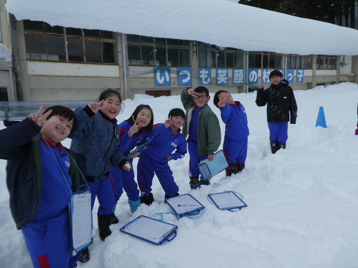 3年生がクラブ見学 - 「笑顔いっぱいむろこっ子」勝山市立村岡小学校ブログ