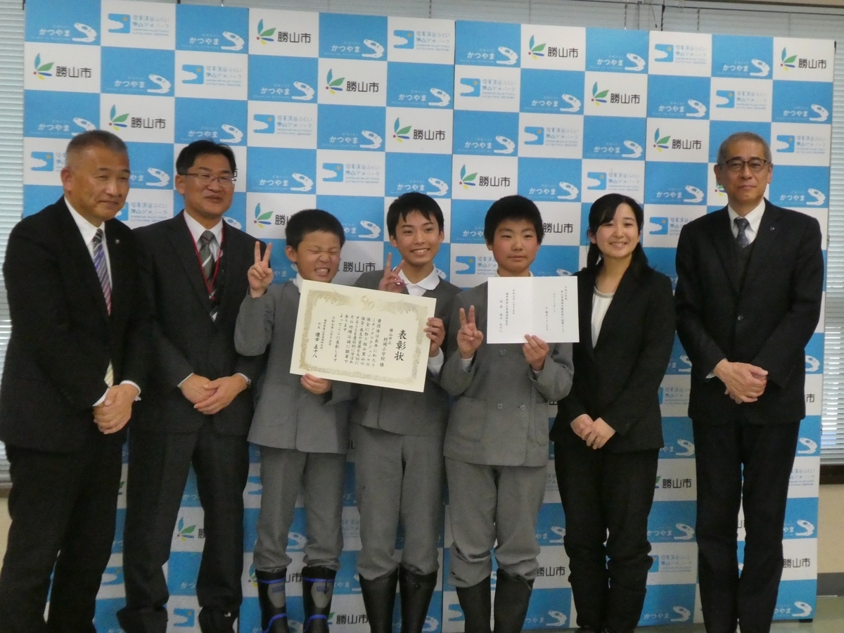 6年生が市長さんに受賞を報告しました！ - 「笑顔いっぱいむろこっ子」勝山市立村岡小学校ブログ