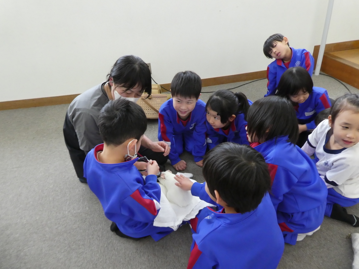 1年生がふれあい教室を行いました！ - 「笑顔いっぱいむろこっ子」勝山市立村岡小学校ブログ