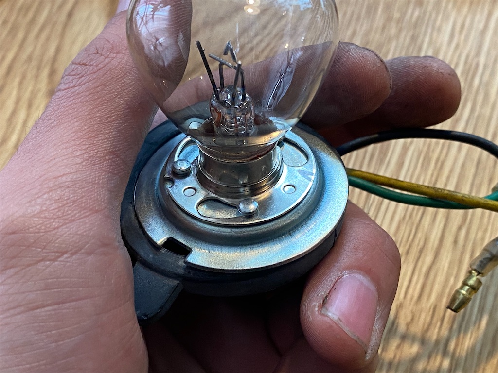 P30D-10.3(つば付定焦点)二線 - 3日で飽きるブログ