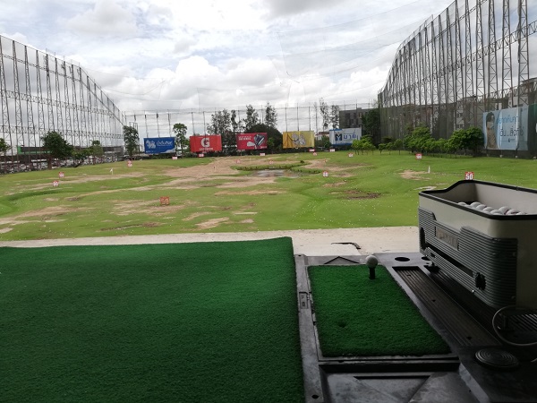 【タイでゴルフ】バンコクの安くて広いゴルフ練習場＠All Star Golf Complex - タイで仕事中・なびこのバンコク暮らしと旅話