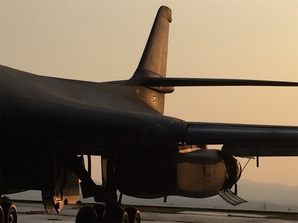 1/48 B-1B Photo Album No.6; Air show tour version (2) - トラトラトラ そして遣独潜水艦 ...