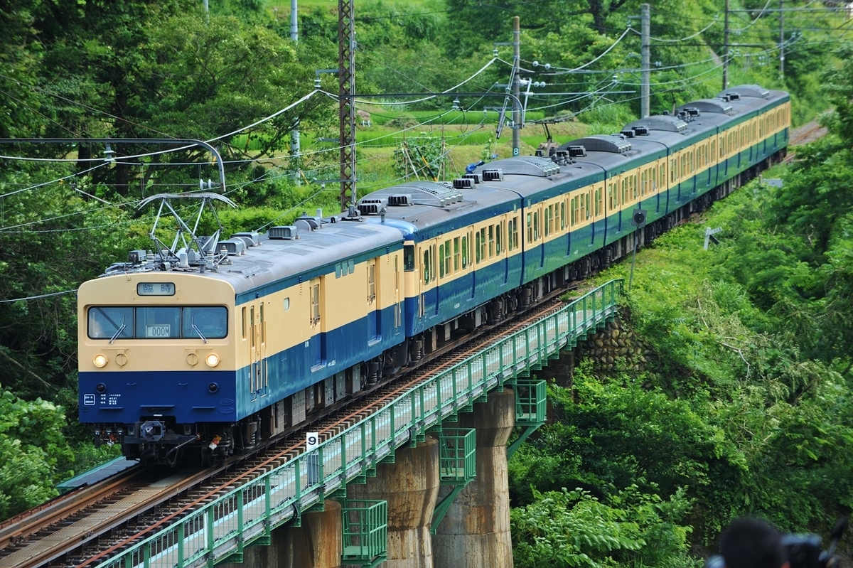 リバイバル『懐かしの115系スカ色＋クモユニ143』 - nampinaの日記