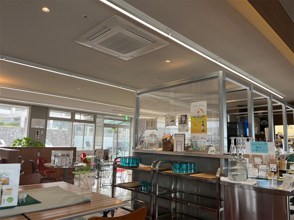 横須賀に行って、ワンちゃんOKの「D-PEPE SEA」でカフェタイム - なるおばさんの旅日記