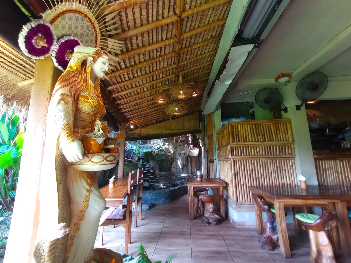 【バリ島／ウブド】町中で田園風景を眺めながら、心と体に滋養を…「Atman Nourish Kafe」 - 自然に沿った生き方ガイド