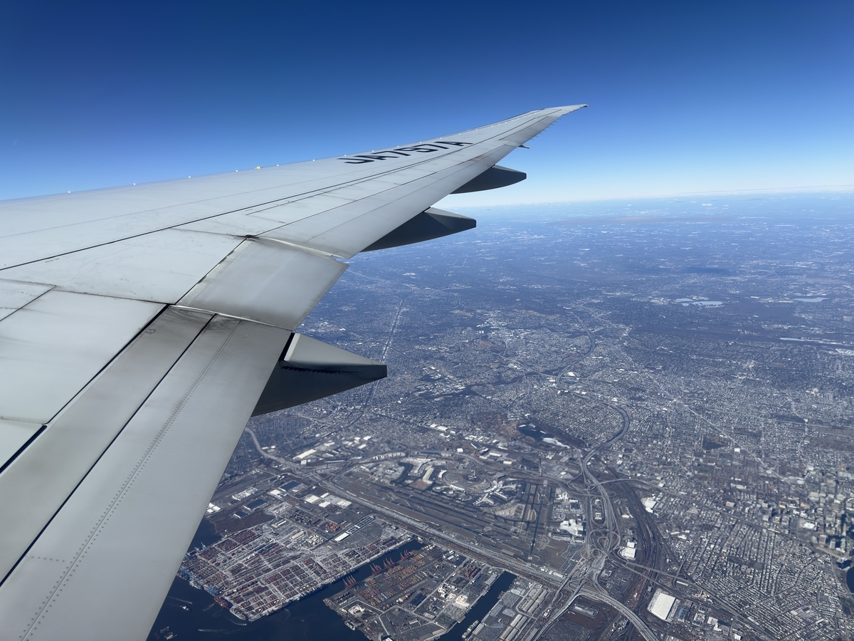 ANA B77W プレミアムエコノミー HND-JFK 搭乗記 - にーと・あぺんでぃくす