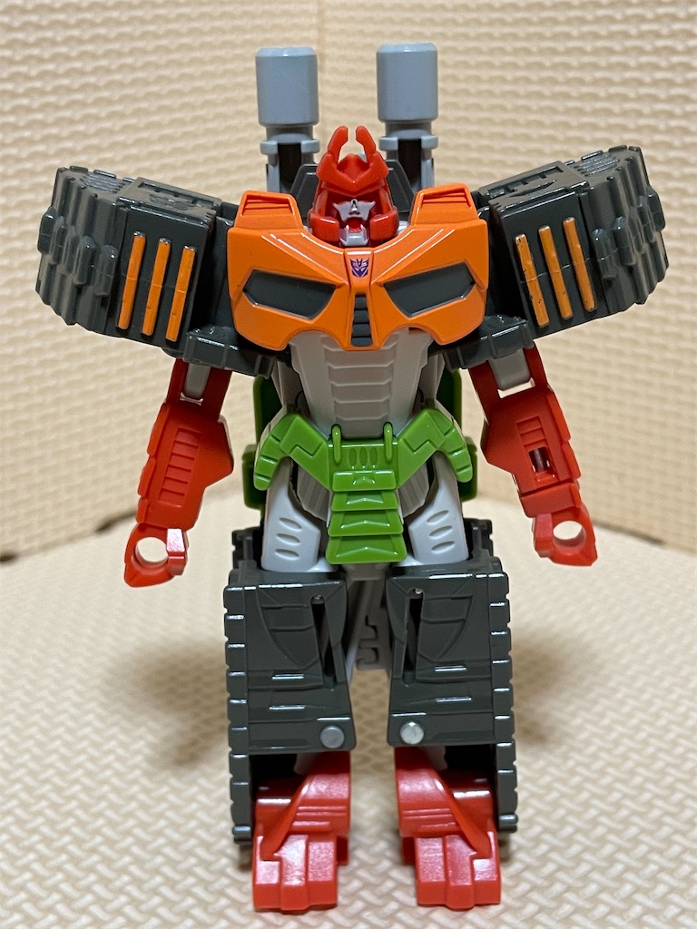 トランスフォーマー BUMBLEBEE CYBERVERSE ADVENTURES WHIRLWIND SLASH BLUDGEON - 二 ...