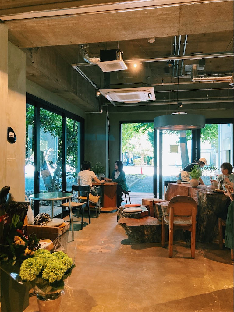 Vol. 4 「Parklet bakery (パークレット・ベーカリー」 - 人形町デイト