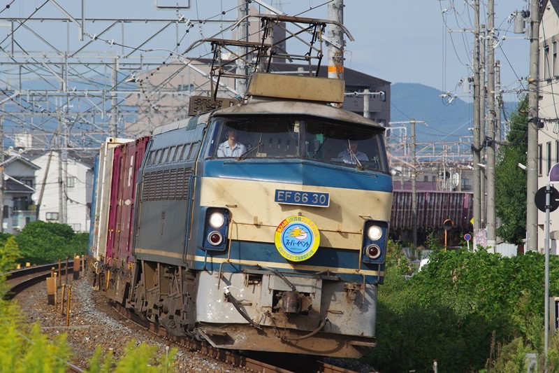 遅れた1067レ、広島公開HM付のEF66 30を撮る。 - ニセ京都人のブログ