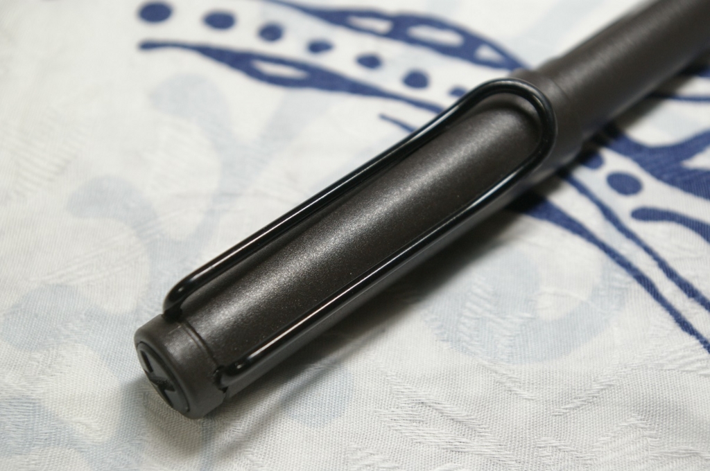 LAMY Safari fountain pen Black 〈EF〉／ラミー サファリ 万年筆 ブラック EF - 時々文具