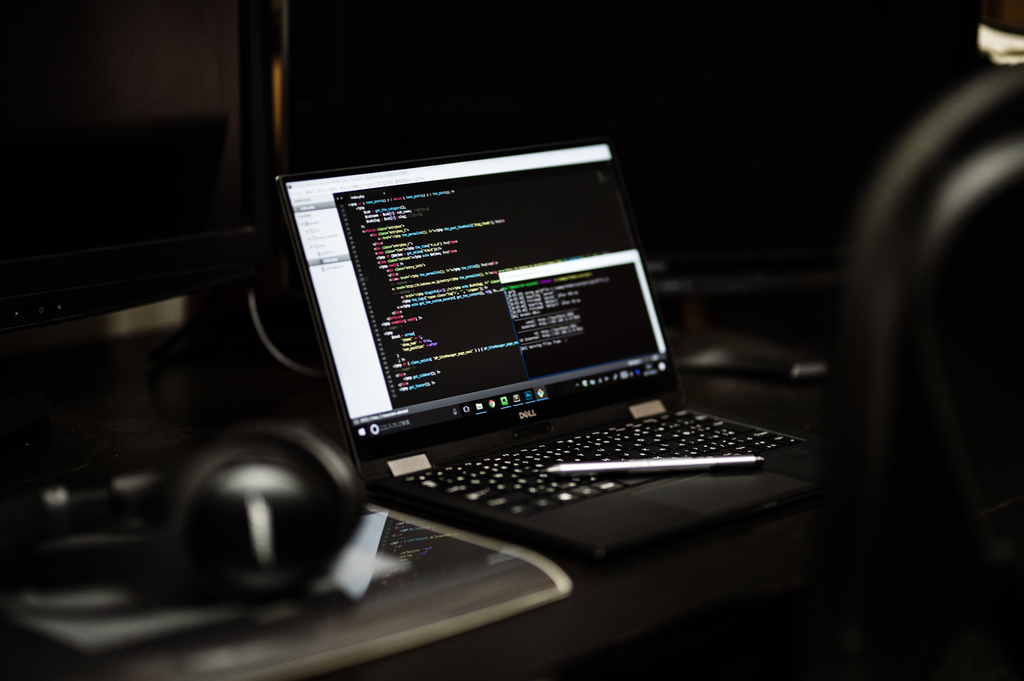 AWS(API Gateway + Lambda(Python)) + Slack APIを使ったBot作成 - moto blog