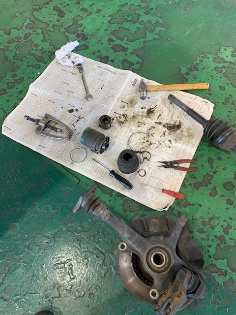 ボンゴトラック ドライブシャフトブーツ交換 - 気ままなﾊﾞｲｸ生活