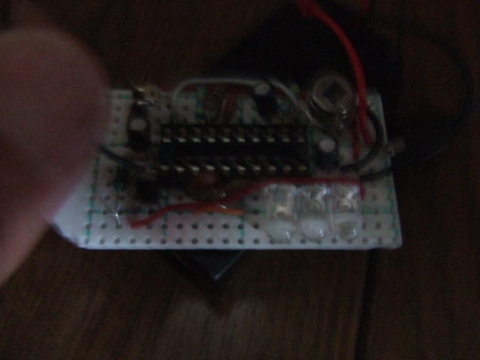 PIC16F785 人感LED 点灯 ユニバーサル基板 組み立てデバッグ - nobcha23の日記