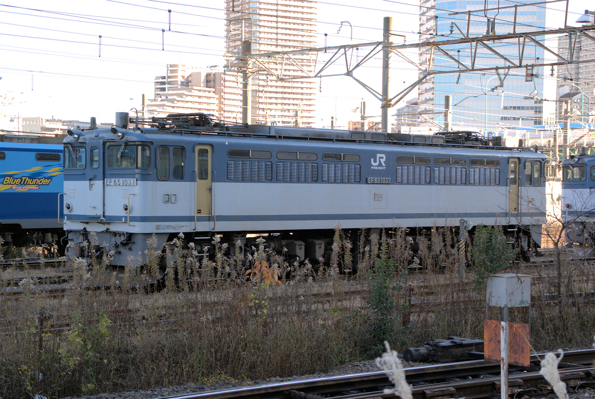 この1枚から 最後まで残った前期形のPF・EF65 1037【1】 - 旅メモ ～旅について思うがままに考える～