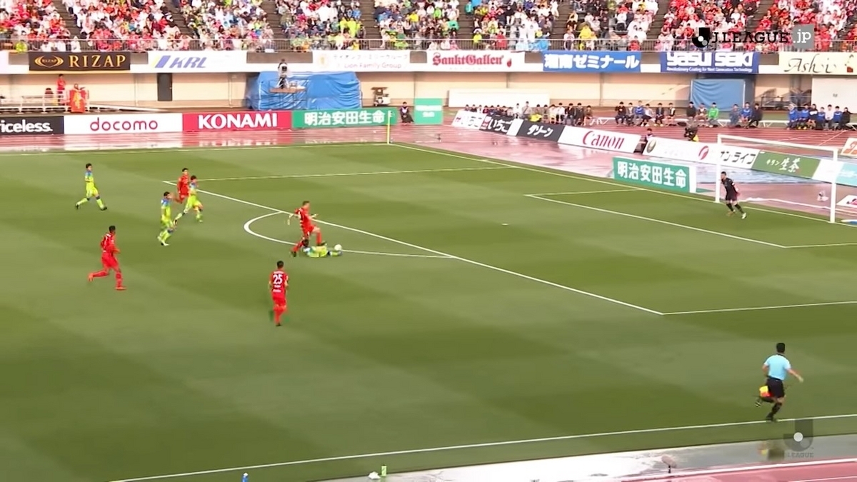 【サッカー】DOGSOだけどアドバンテージが適用されたら？ - numの野球・サッカーのルール解説