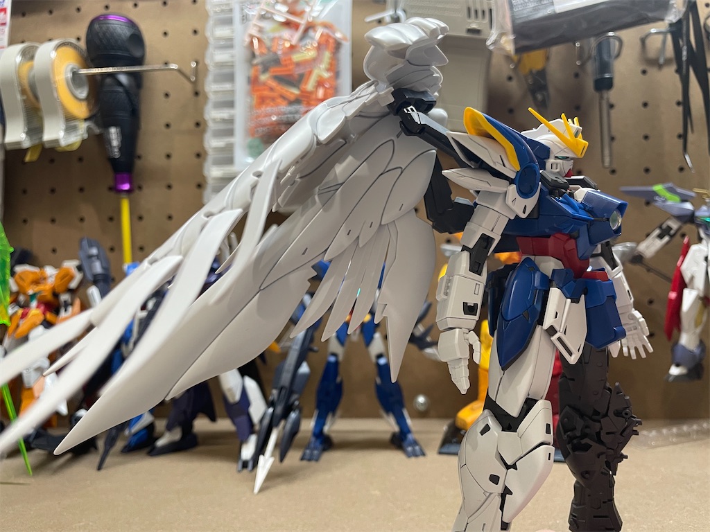 レビュー】思春期にぶっ刺さるタイプの翼 MG 1/100 ウイング レビュー】思春期にぶっ刺さるタイプの翼 MG 1/100 ウイング