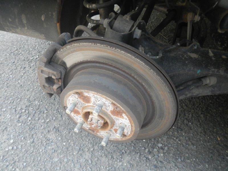 三菱 アウトランダー CW4W CW5W CW6W デリカD5 CV5W CV1W CV2W フロントブレーキパッド 左右セット ...