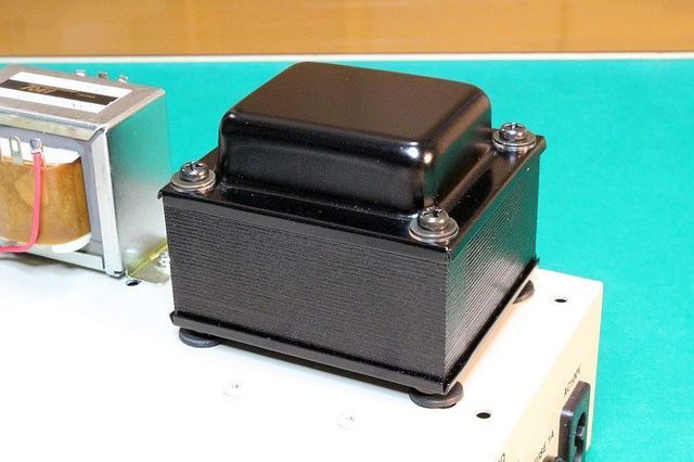 5A6シングルアンプ・電源トランスにゴムブッシュ - おんにょの真空管オーディオ