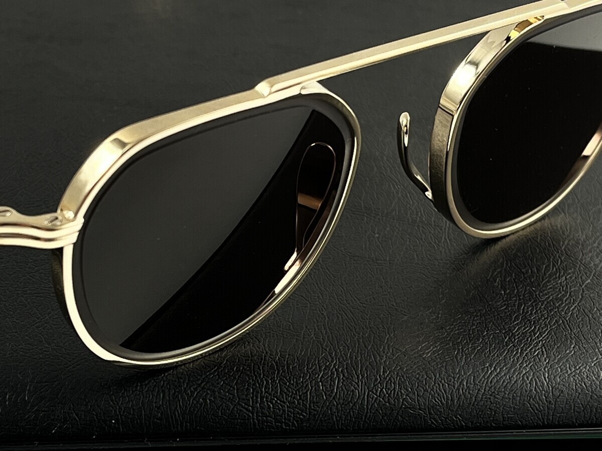 サングラスも格好良い、KameManNenのKMN-9503 - oogley raconter , rosita , stella のブログ