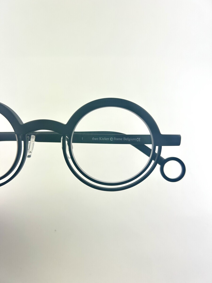 当店初入荷のTheoのKicker - oogley raconter , rosita , stella のブログ