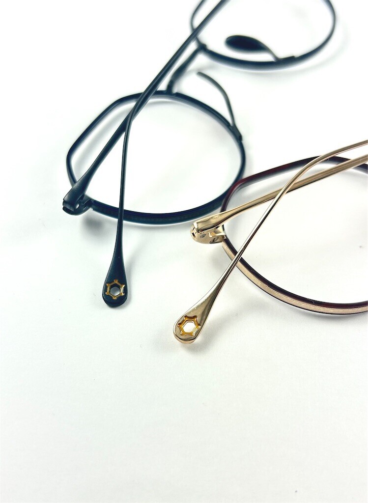 細部まで凝っているKameManNenのKMN7310 - oogley raconter , rosita , stella のブログ