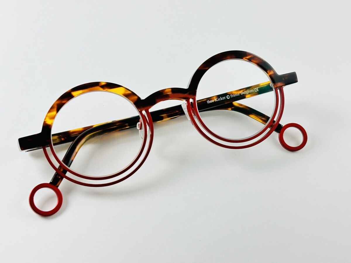 気分の上がる色使い、TheoのKicker - oogley raconter , rosita , stella のブログ