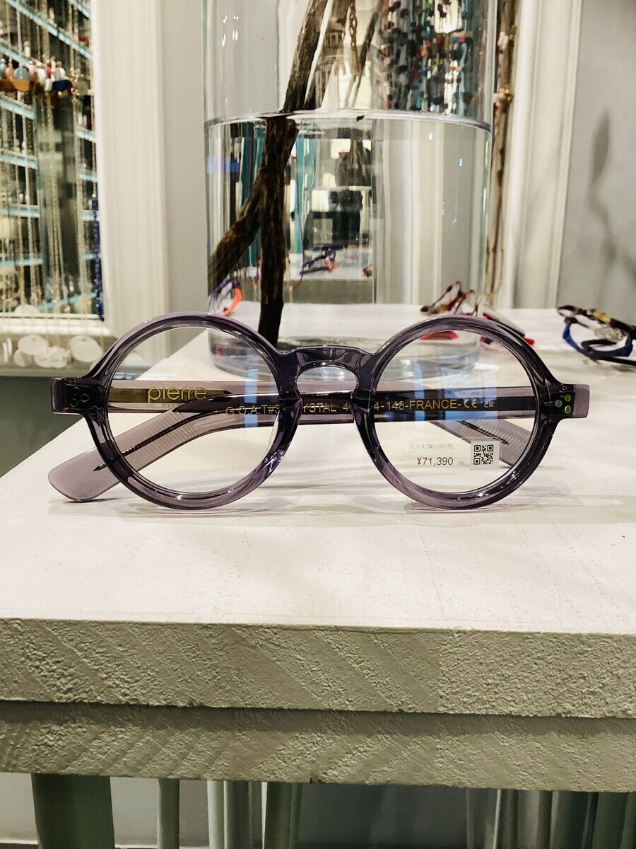 可愛い丸メガネはいかがでしょう。 - oogley raconter , rosita , stella のブログ