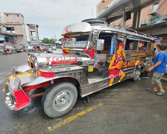 What is Jeepney in the Philippne? A Japanese explain it - Philippines ...