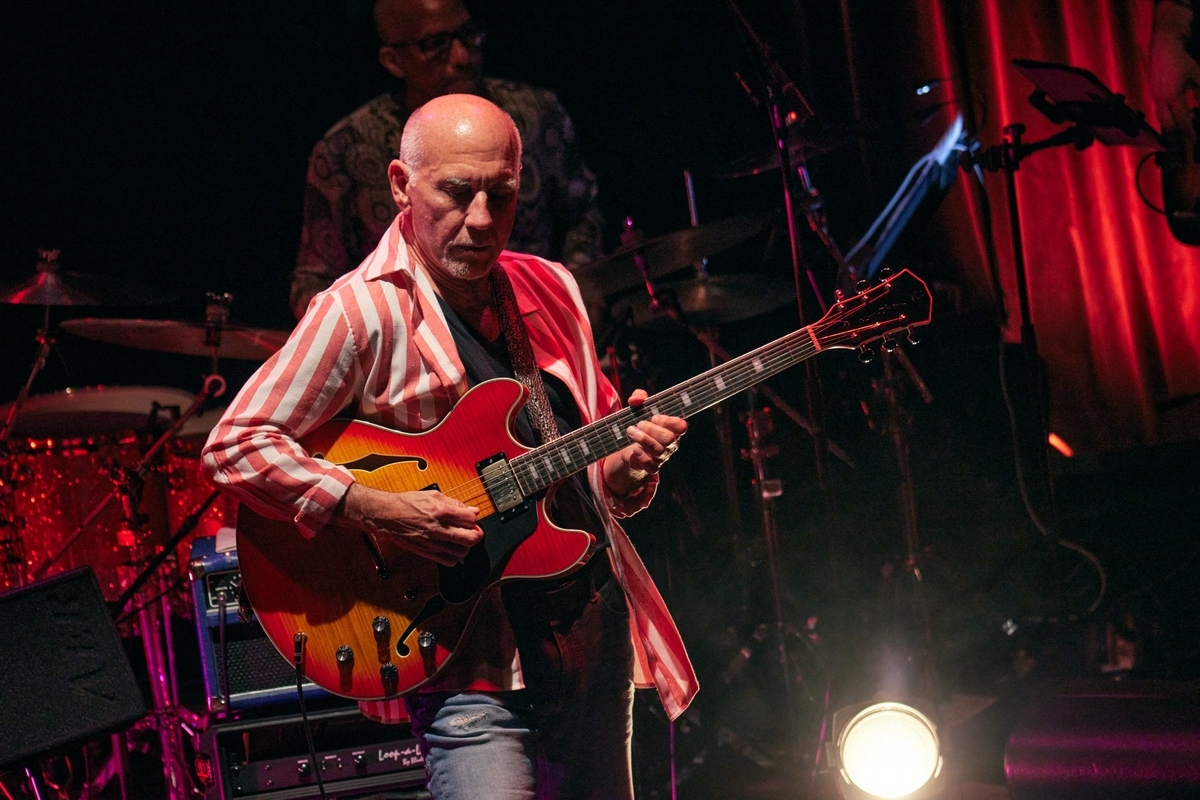 Larry Carlton 2023-06-25 BLUE NOTE TOKYO - 音楽ときどき腕時計