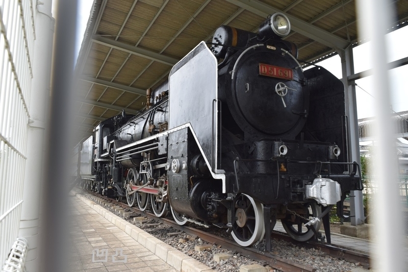 D51形691号機＆オハ61形930号 天理市田井庄池公園 - 凹凸プラ陳列館