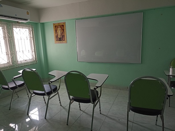Genius Language Schoolパトンビーチ - 新・プーケットで遊ぼう 旅行情報ブログ