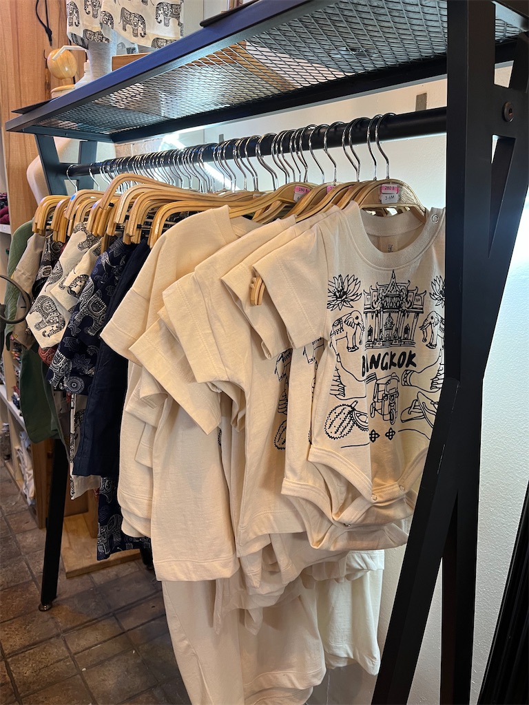 【hey pilgrim】可愛いベビー＆子ども服のお店 in チャトチャックウィークエンドマーケット - タイ在住ワーママの備忘録ブログ