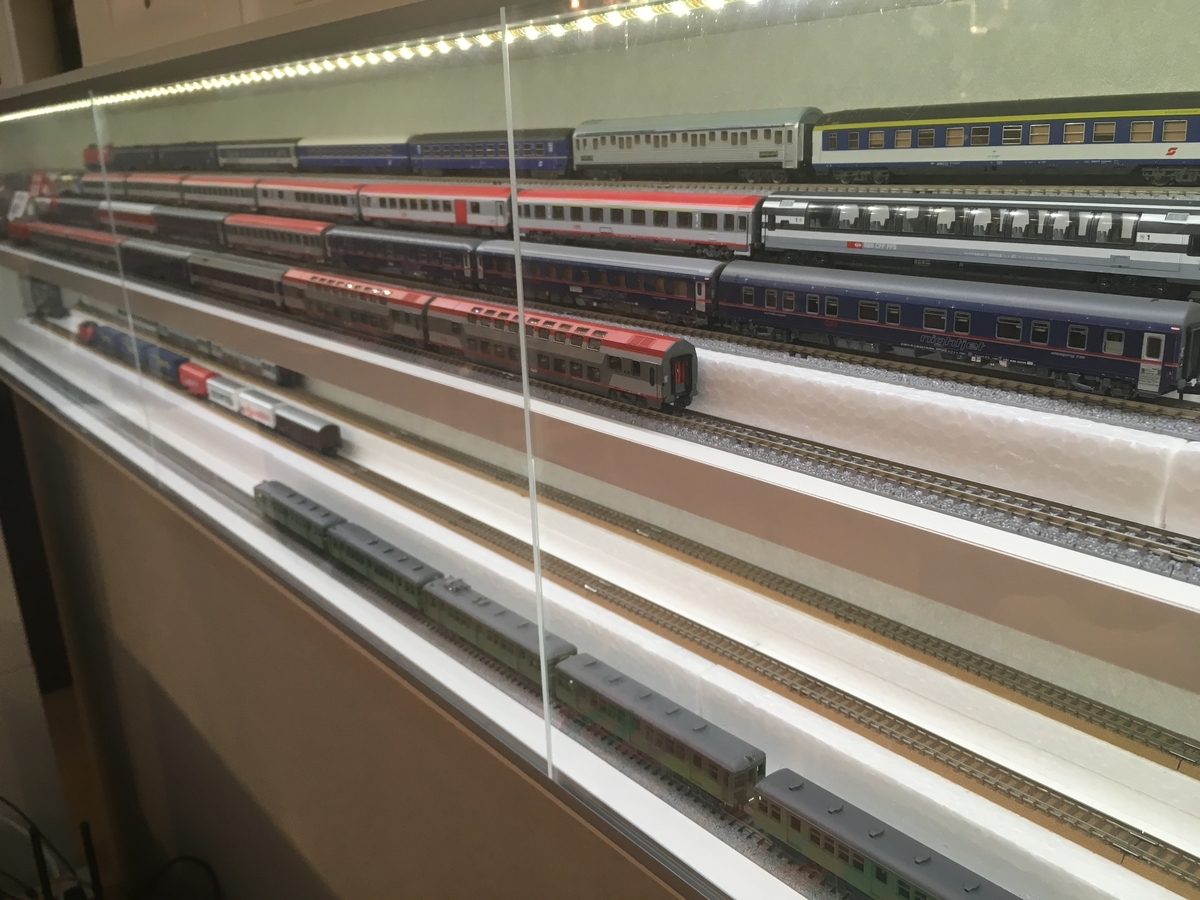 nightjet揃え隊 ～ついに到着、 L.S. models 97032 & 97035～ - Try Something New