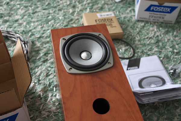 FOSTEX FF85WKとP800-Eでフルレンジ初体験 - あおせのにっき