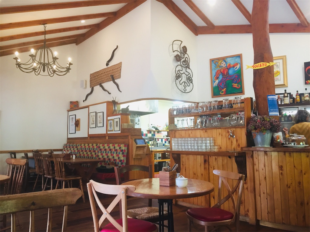 オシャレで個性的！Jester House Cafe（ジェスターハウスカフェ）へネルソンからドライブ！ - プケコのニュージーランドトラベル