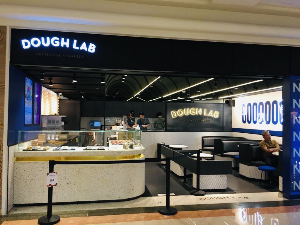 【ジャカルタのクッキー】プラザスナヤンのDough Labについて - putritidurの日記